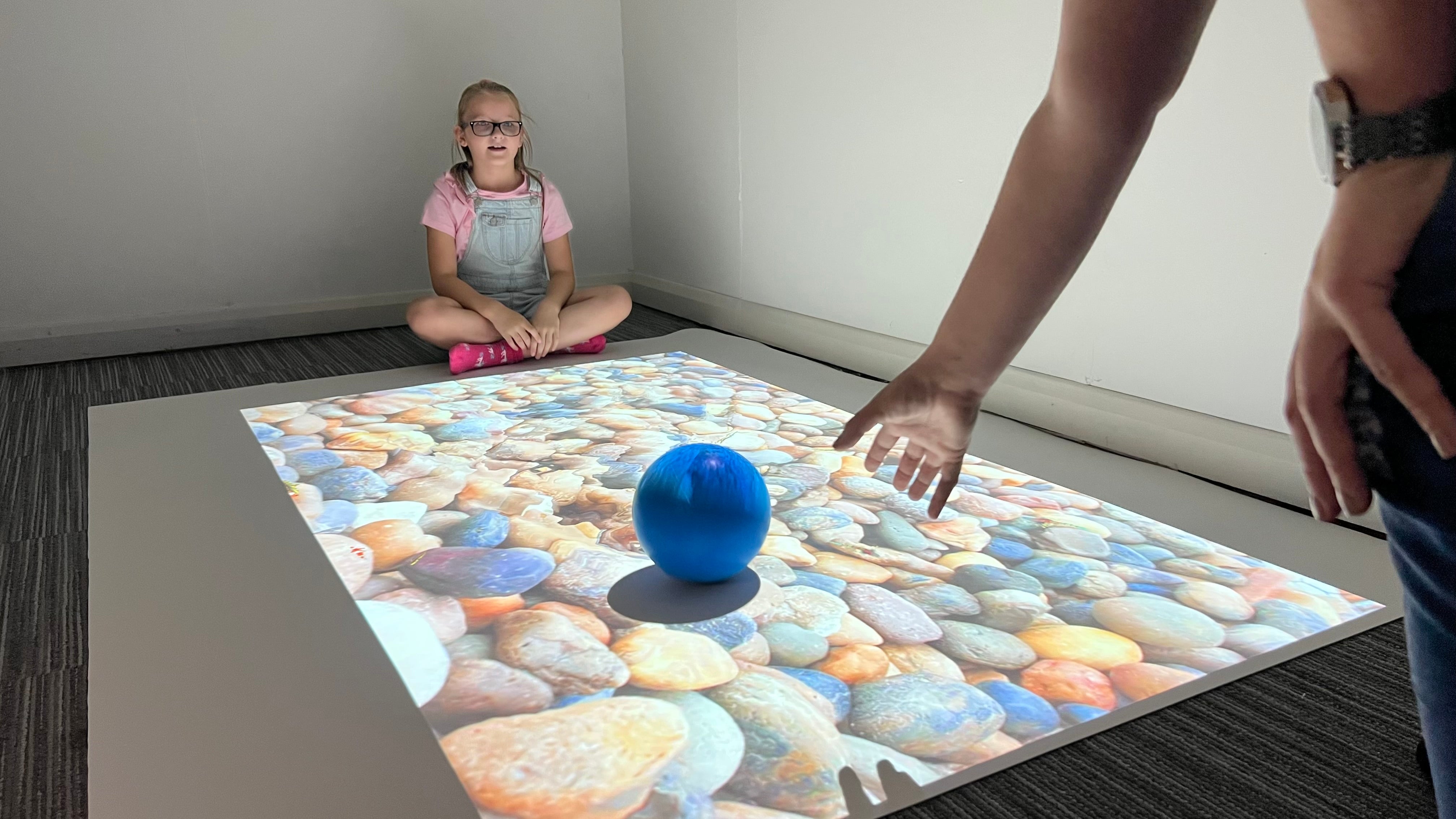 OmiVista Budii - Omi Interactive Projector